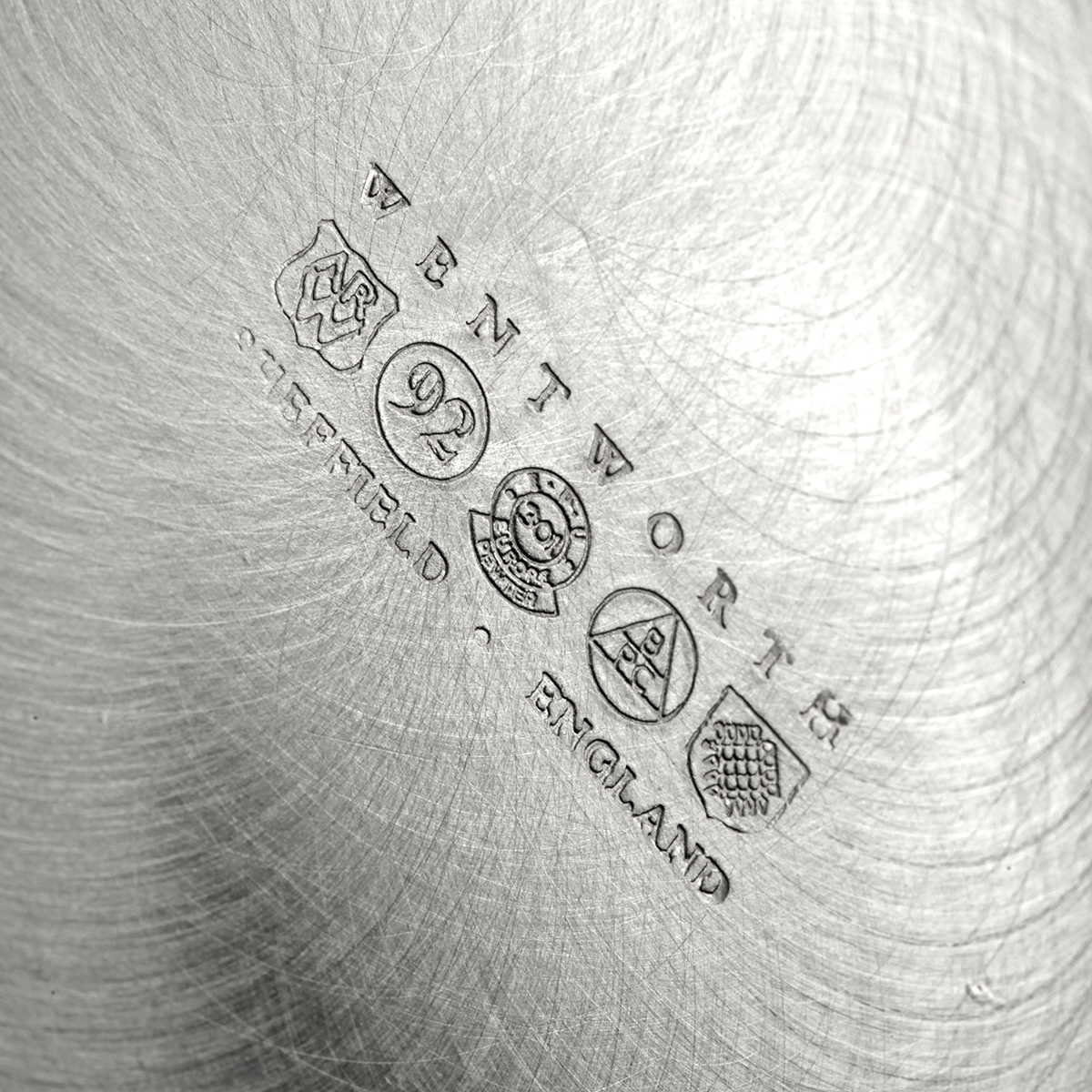 Je Suis Prest - Outlander Clan Fraser Tankard - 1 Pint Bierkrug mit ...